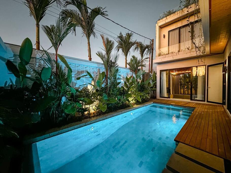Villa Nakula - Designer Canggu 3 Level Villa ONLY 5 mins to Beach ...