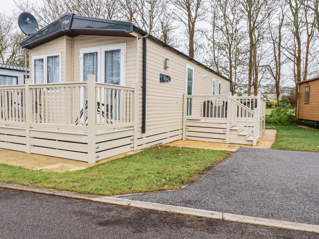 The Mermaid A04, Par (updated prices 2026)