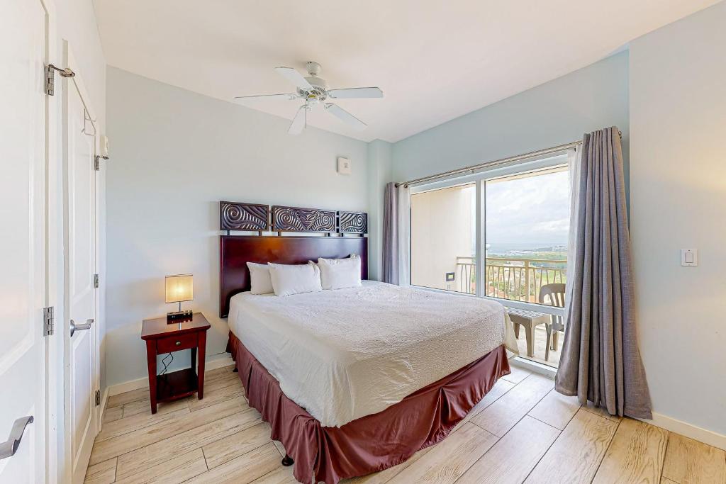 Luau 7609 Combo, Destin (updated prices 2025)