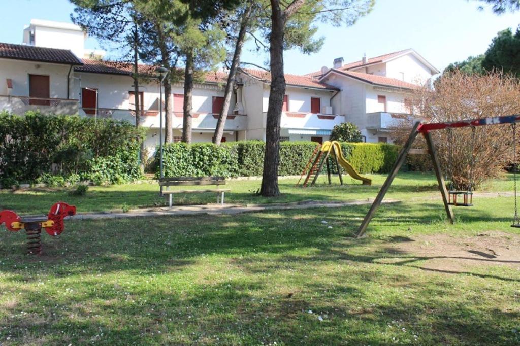 Trilo Petty - giardino e posto auto a 200 mt dal mare e dal centro ...