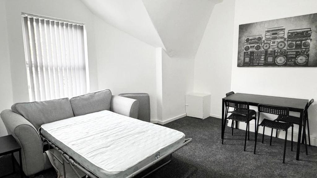 Smithdown Pads, Liverpool (updated prices 2025)