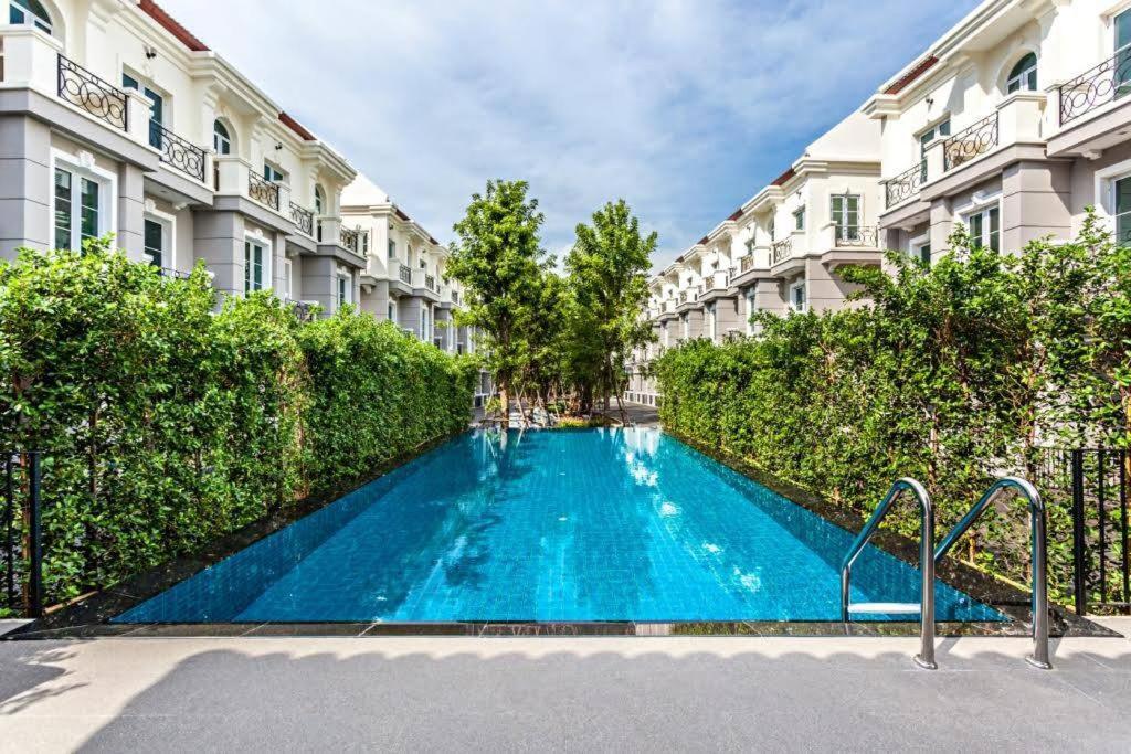 Entire 3BR Townhome, Pool, Sukhumvit, BTS&MRT Asok, Bangkok (precios ...