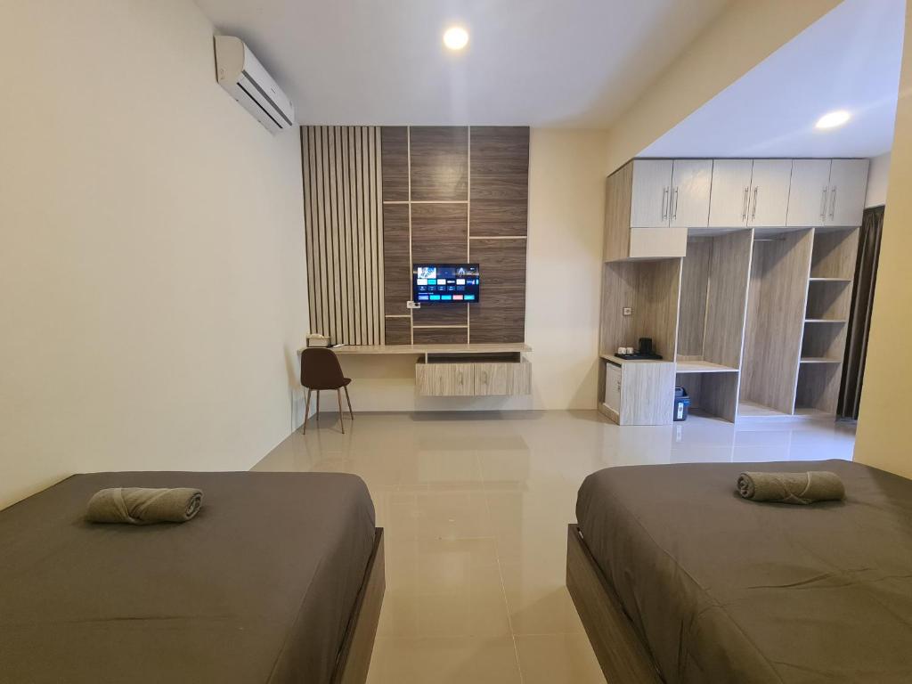 Merpati inn hotel, Dompu (updated prices 2025)