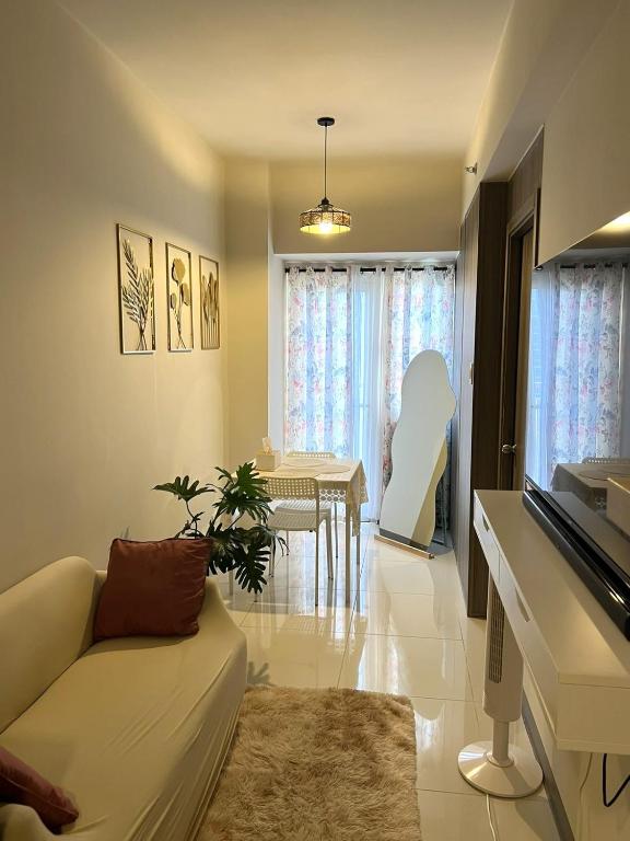 Affordable Luxury Seaside View Unit @ Coast Residences, Manila (updated ...