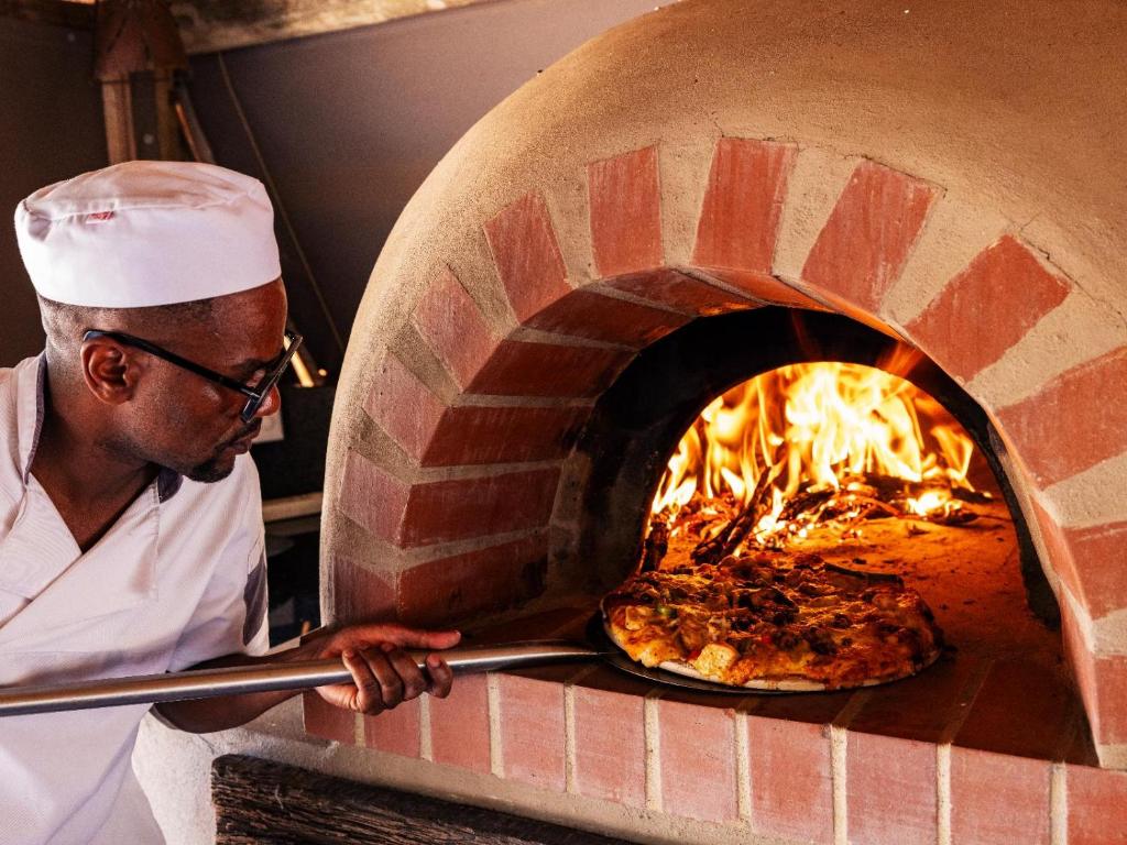 Sable Ranch Bush Lodge, Brits (updated prices 2025)