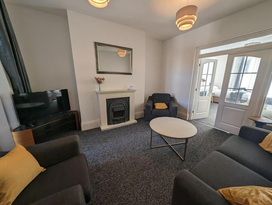 Seaview House - Flat one, Lowestoft (updated prices 2025)