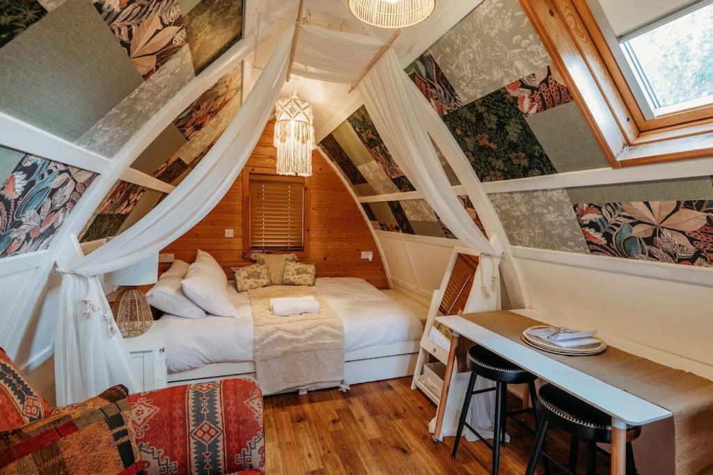 Robin Nest - Cosy Shepherd's Hut Hideaway, Callington (aktualisierte Preise für 2024)