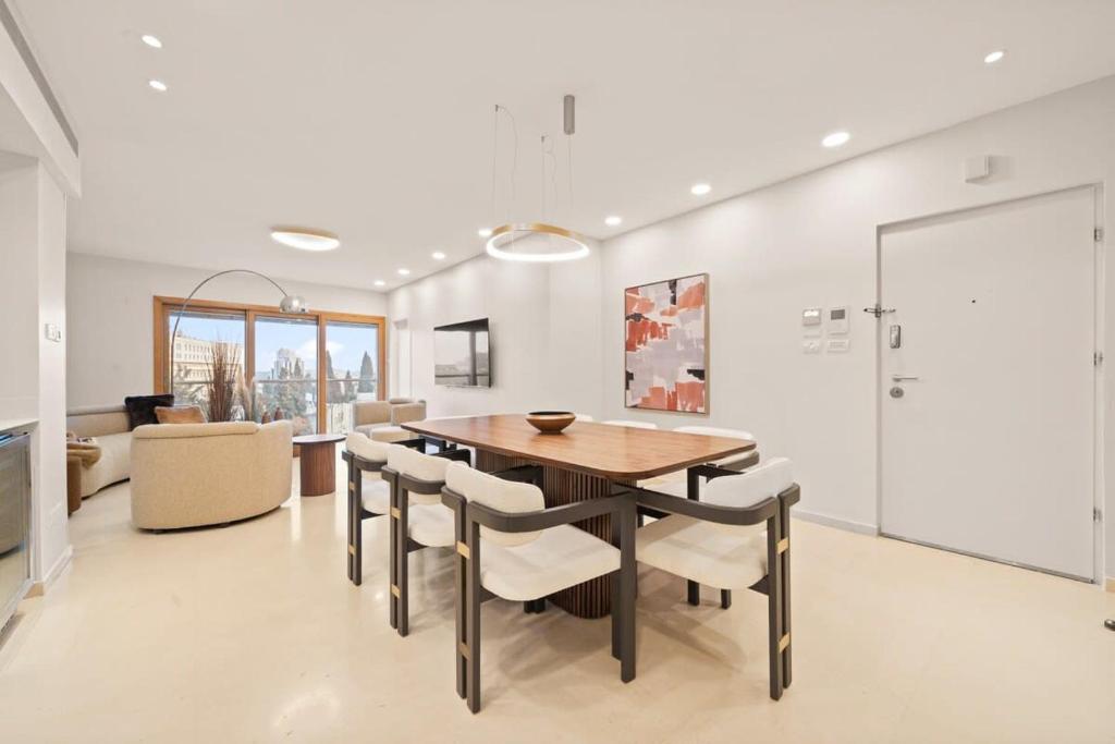 King David Residence Luxury 3 BD Pool Gym Parking, Jerusalem (updated ...