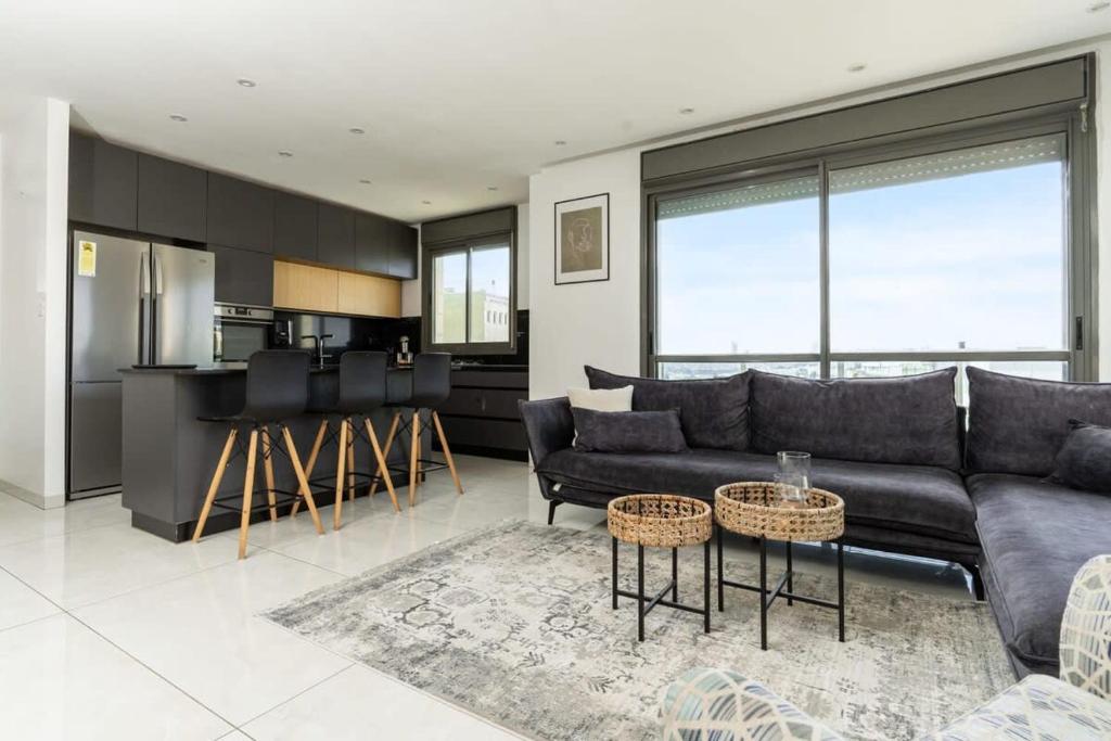 Luxury 3 Bedrooms apartment in Baka, Jerusalem (updated prices 2026)
