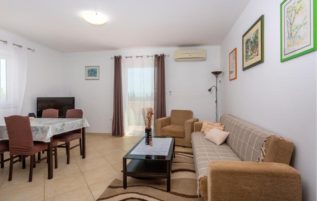 Gorgeous Apartment In Vrh Kosici With Kitchen, Vrh (updated prices 2024)