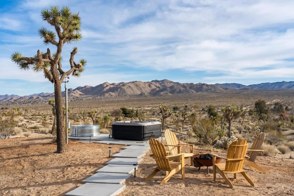 Kinetic House-Joshua Trees Sculptures Cowboy Pool, Yucca Valley ...