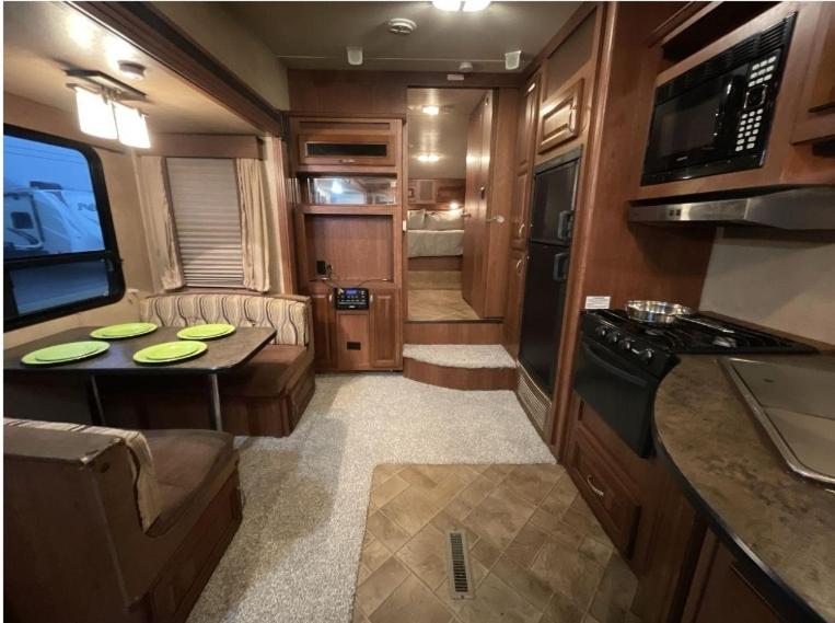 LOVELY RV, Dallas (updated prices 2025)