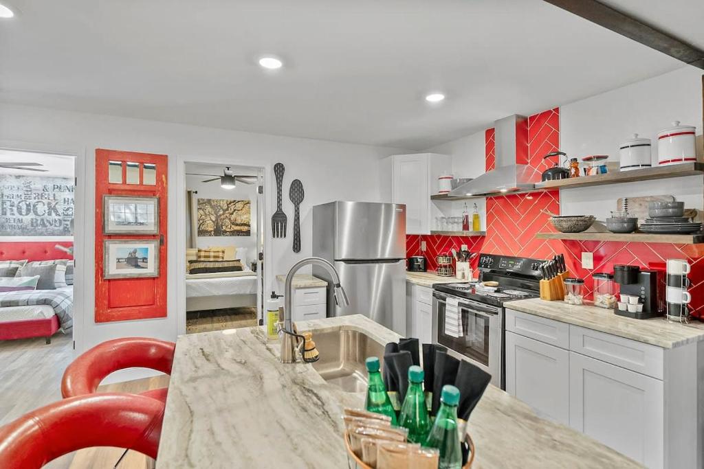 Hidden Lighthouse Bungalow Renovated 2 Beds Dogs Ok, St. Augustine ...