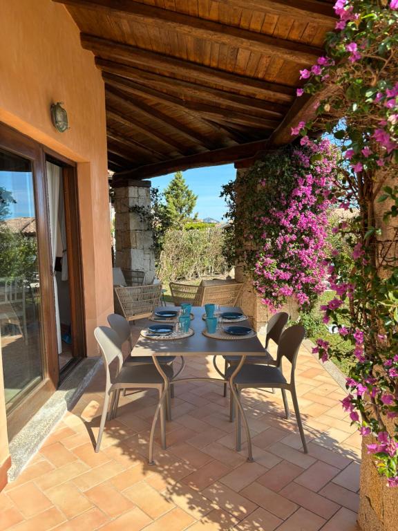 Villa vista mare a Punta Molara, San Teodoro, San Teodoro (updated ...