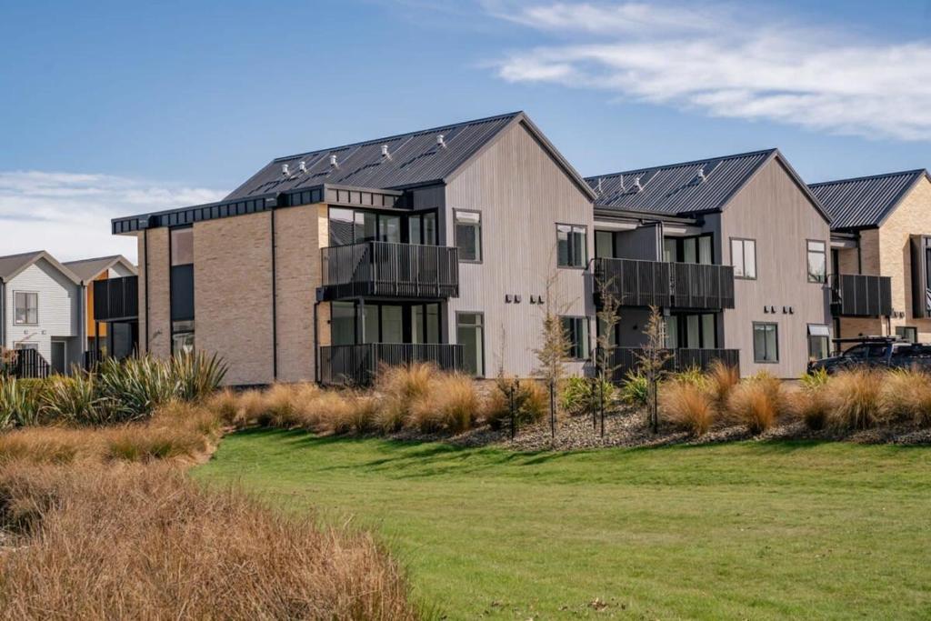 Alpine Horizons, Wanaka (updated prices 2025)