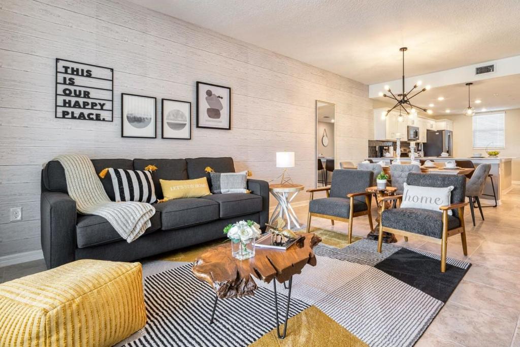 Modern Luxe Condo - Stunning Design, Kissimmee (updated prices 2026)