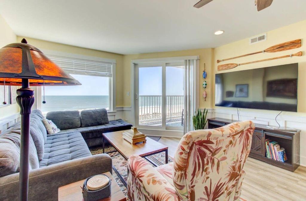 Carolina Surf - 3BR Condo with Stunning Ocean Views, Carolina Beach ...