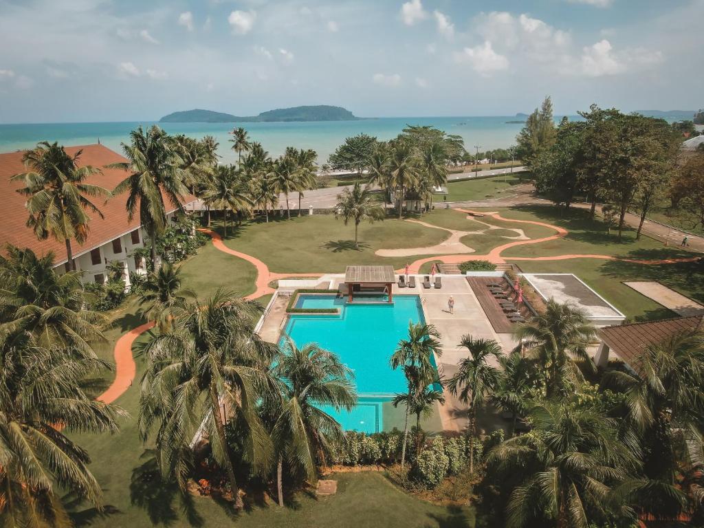 The Nouveau Chumphon Beach Resort And Golf - SuiteTrails