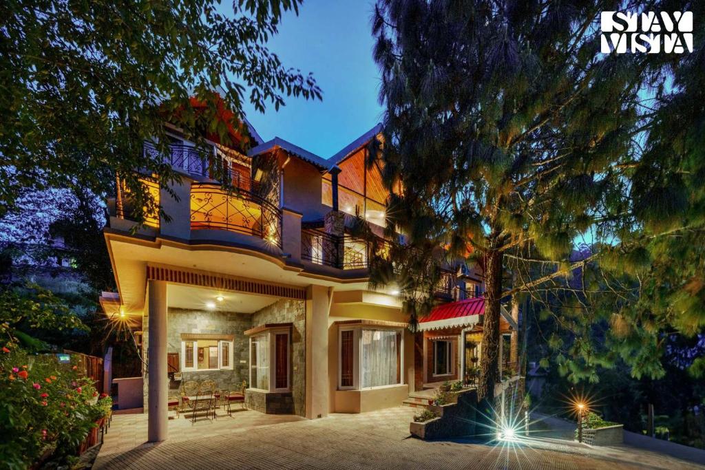 StayVista at Cosy Crest with Bonfire, BBQ and WiFi, Kasauli (updated prices 2025)