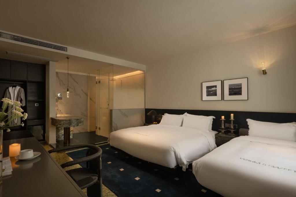 WEZO Hotel Kuanzhai Alley Chengdu-Breakfast till 12noon-LV city guide ...