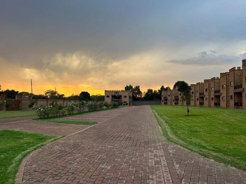 Castle Walk Estate, Roodeplaat (updated prices 2024)