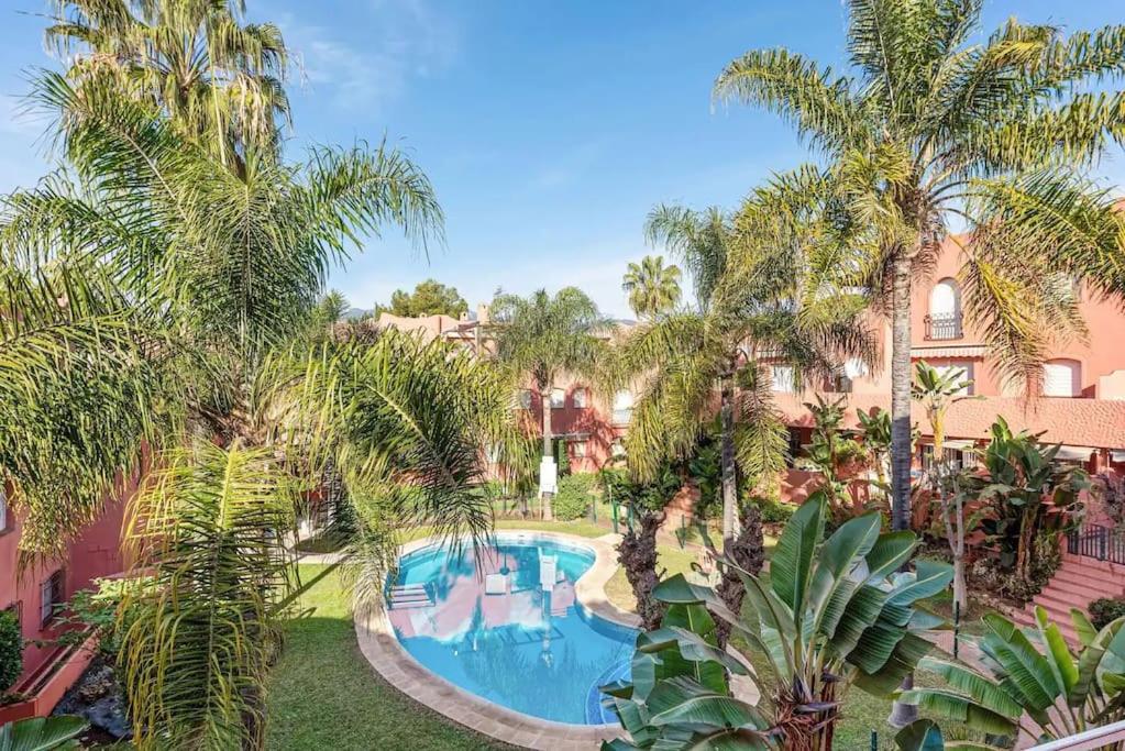 Alvarito Playa Marbella front beach apartment, Marbella (updated prices ...