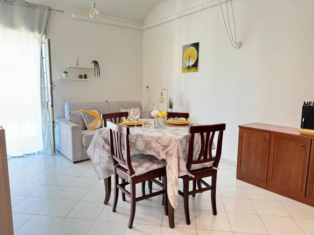 Marina House, Ladispoli (updated prices 2026)