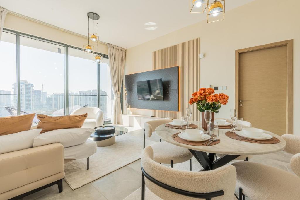 Every Sunset is a Masterpiece in Catch Residence, Dubai (updated prices 2026)