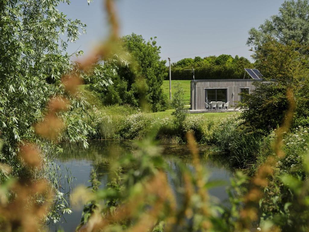 Farleigh Lodge, Beckington (updated prices 2026)