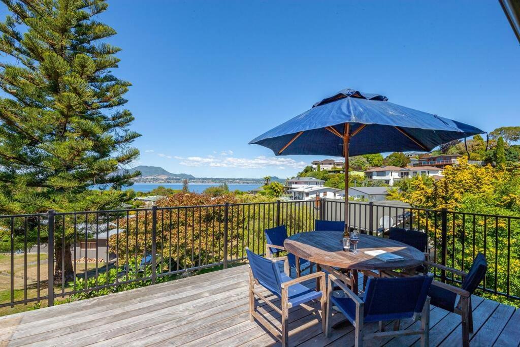 Te Moenga Treasure - Acacia Bay, Taupo (updated prices 2026)