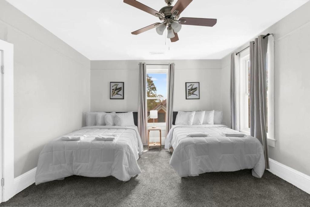 1 Mile to Birmingham CrossPlex & Near Legion Field, Birmingham (updated ...