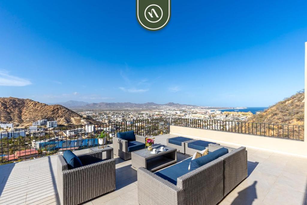 Amazing PH with Private Terrace, Cabo San Lucas (updated prices 2025)