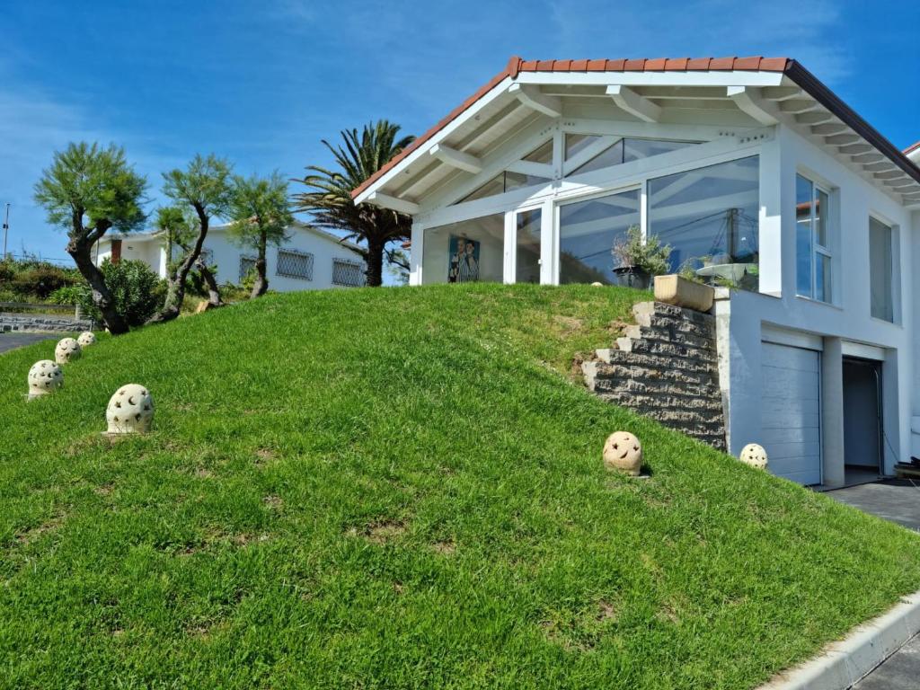 Playa Joyel Family Surf House, Noja (updated prices 2026)