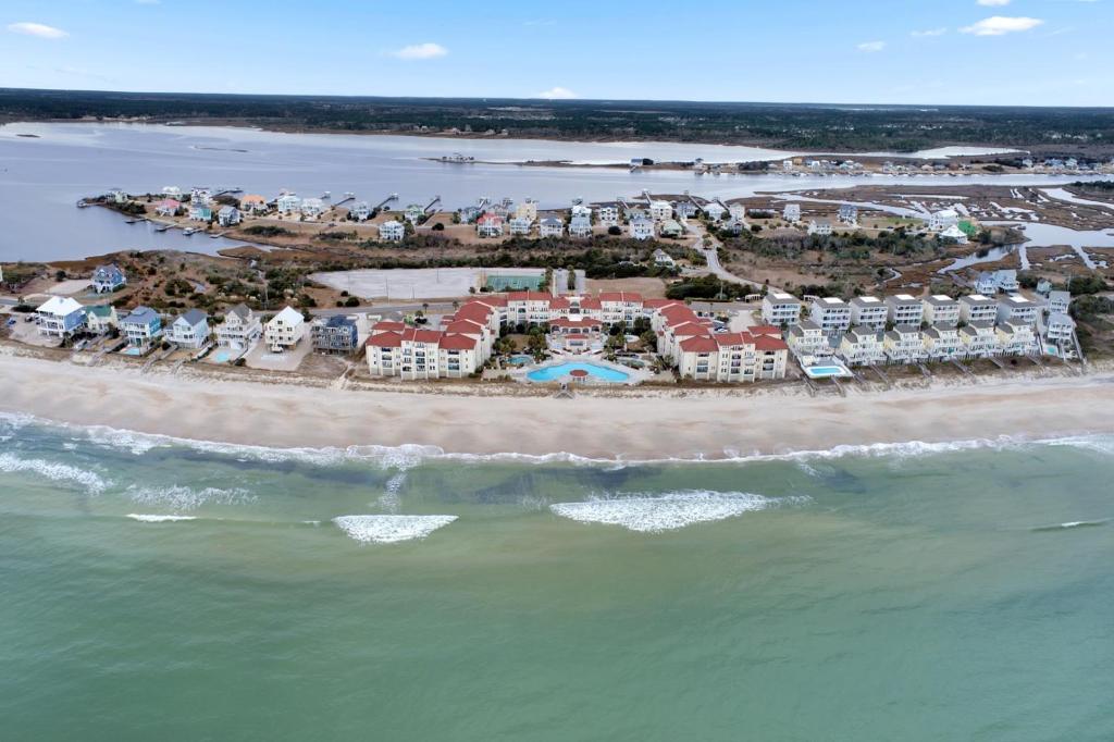 Villa Capriani 305B, North Topsail Beach (precios actualizados 2025)