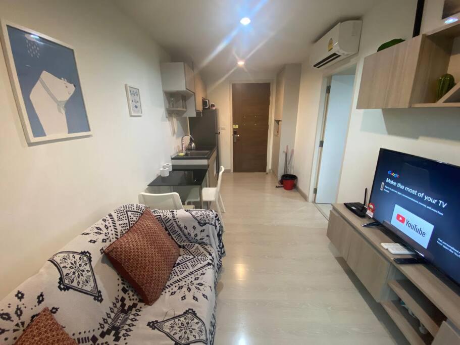 Cozy room with free Wi-Fi Netflix near BTS onnut, Bangkok (precios ...