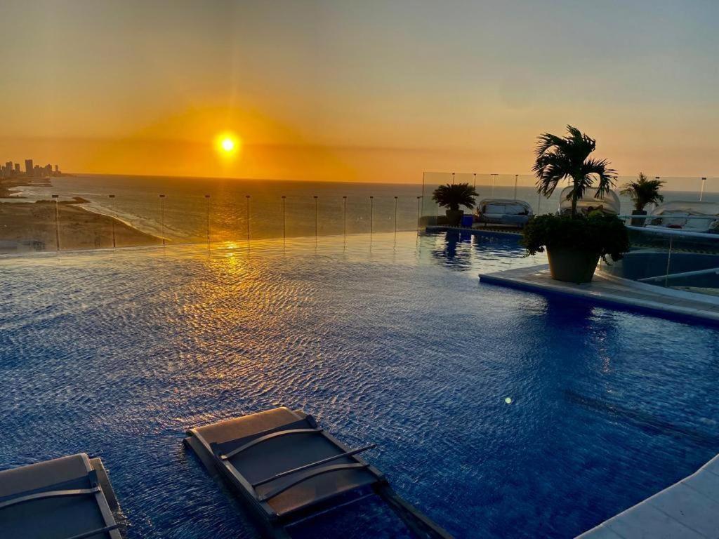 Morros Cartagena frente a playa Hotel las Américas Edificio Spiaggia Apto Duplex, Cartagena de ...