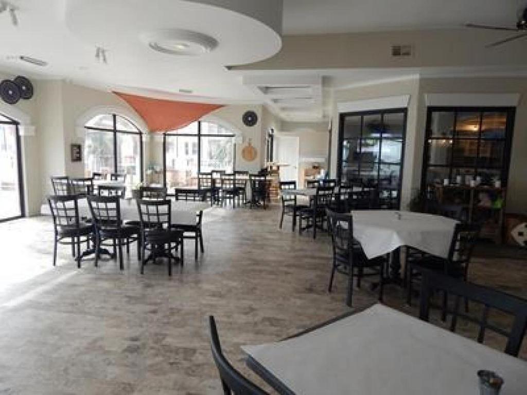 Villa Capriani 117B- Capri Sun, North Topsail Beach (updated prices 2025)