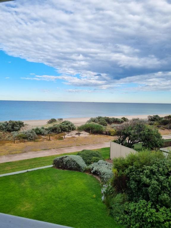 Semaphore beachfront, Semaphore (updated prices 2026)