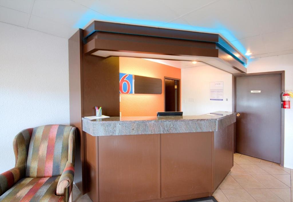 Motel 6-Lethbridge, AB, Lethbridge (updated prices 2025)