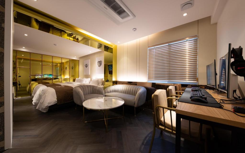 Hotel in Cafe Doksan, Seoul (updated prices 2025)