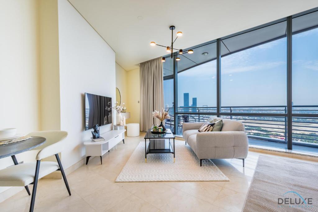 Jubilant Studio at Sky Gardens, DIFC by Deluxe Holiday Homes, Dubai ...