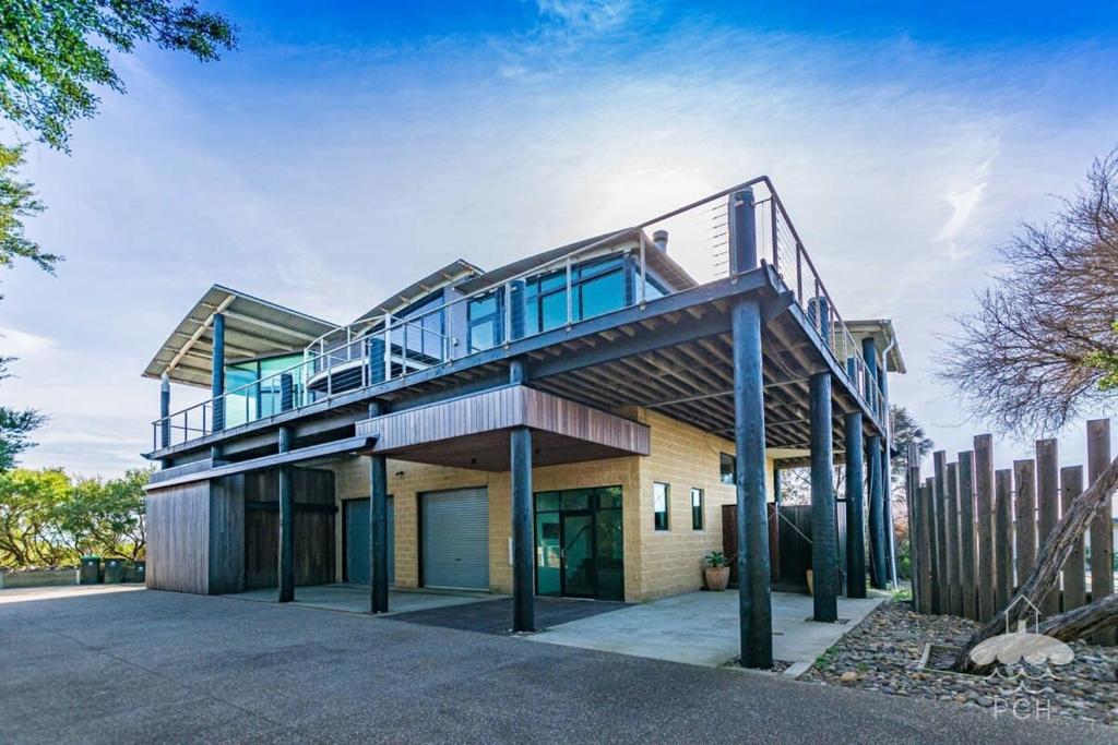 Horizons, Sandy Point (updated prices 2025)