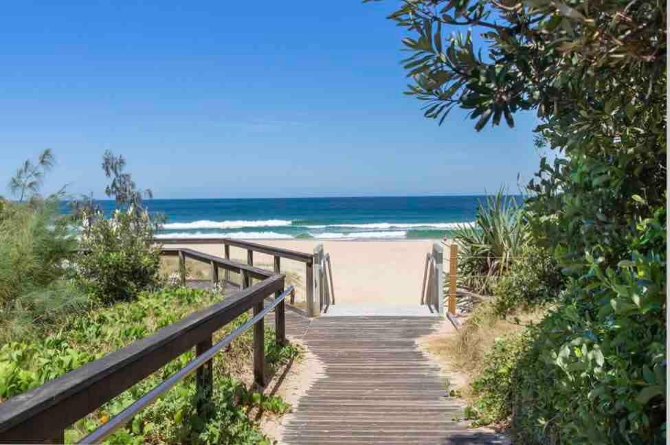 On The Beach Luxury Home With Pool, Yaroomba (updated prices 2025)