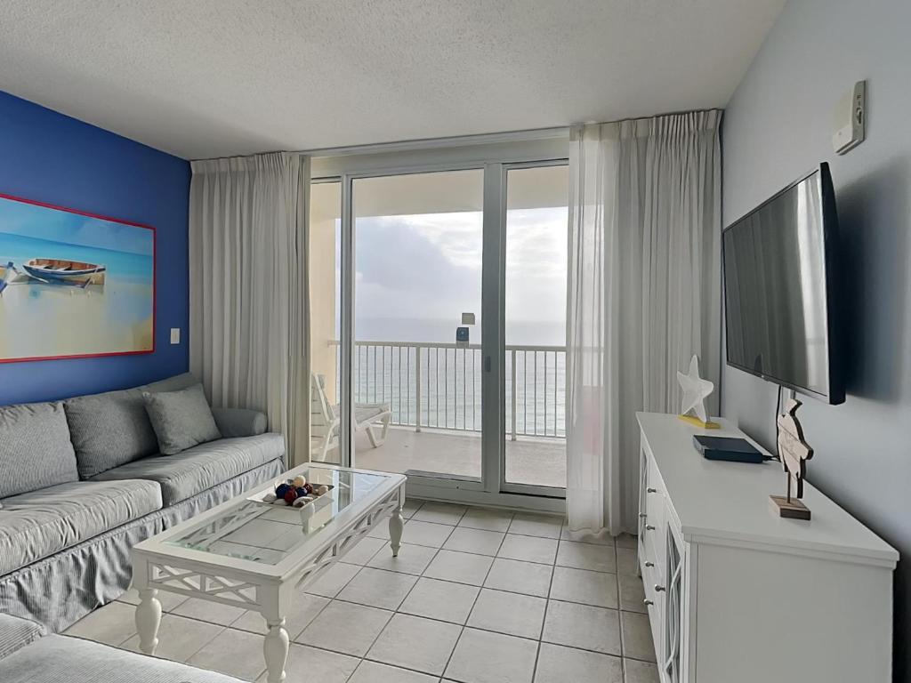 Majestic Beach Towers I 1703, Panama City Beach (updated prices 2024)