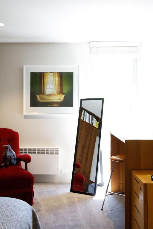 Architectural glass house with ocean views, Taroona (updated prices 2025)