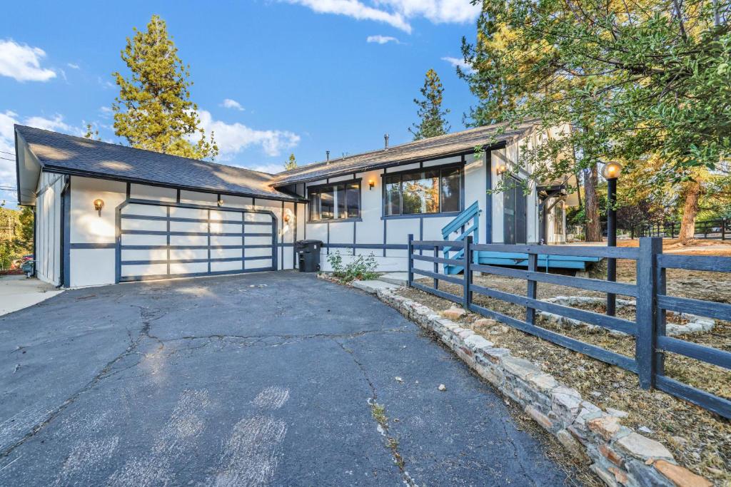 Maple leaf retreat #2330, Sugarloaf (updated prices 2025)