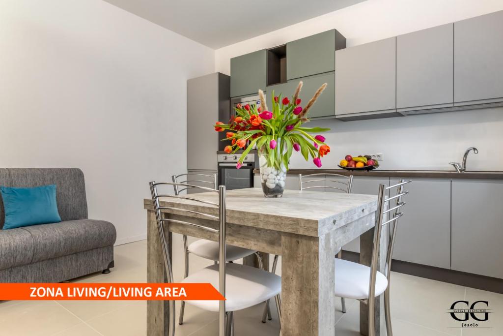 GIGI HOUSE -appartamento PIAZZA MAZZINI- 200m dal mare, Lido di Jesolo ...