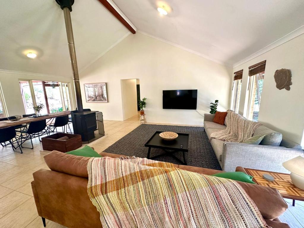 Redtail House - Carlotta, Nannup (updated prices 2026)