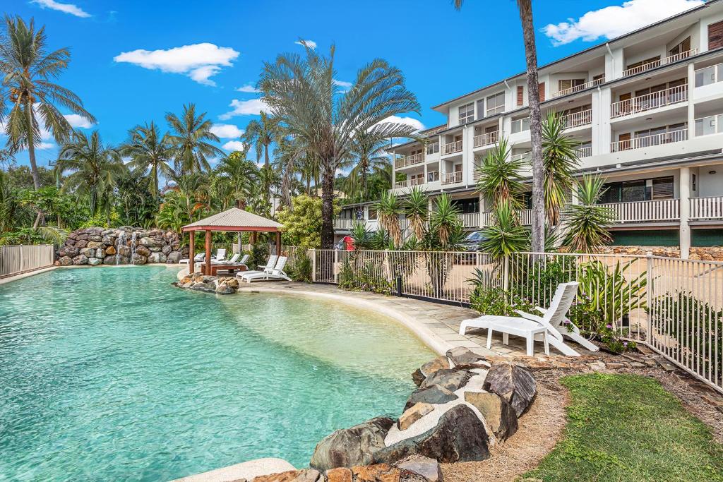 Sunset Oasis, Airlie Beach (updated prices 2026)