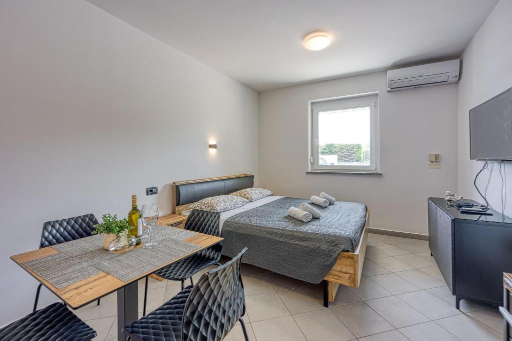 Coastal Countryside Oasis Apartment Deni - Happy Rentals, Koper ...